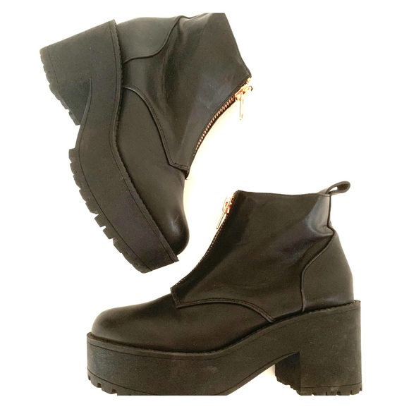 Divided | Shoes | 9s Style Platform Boots | Poshmark
